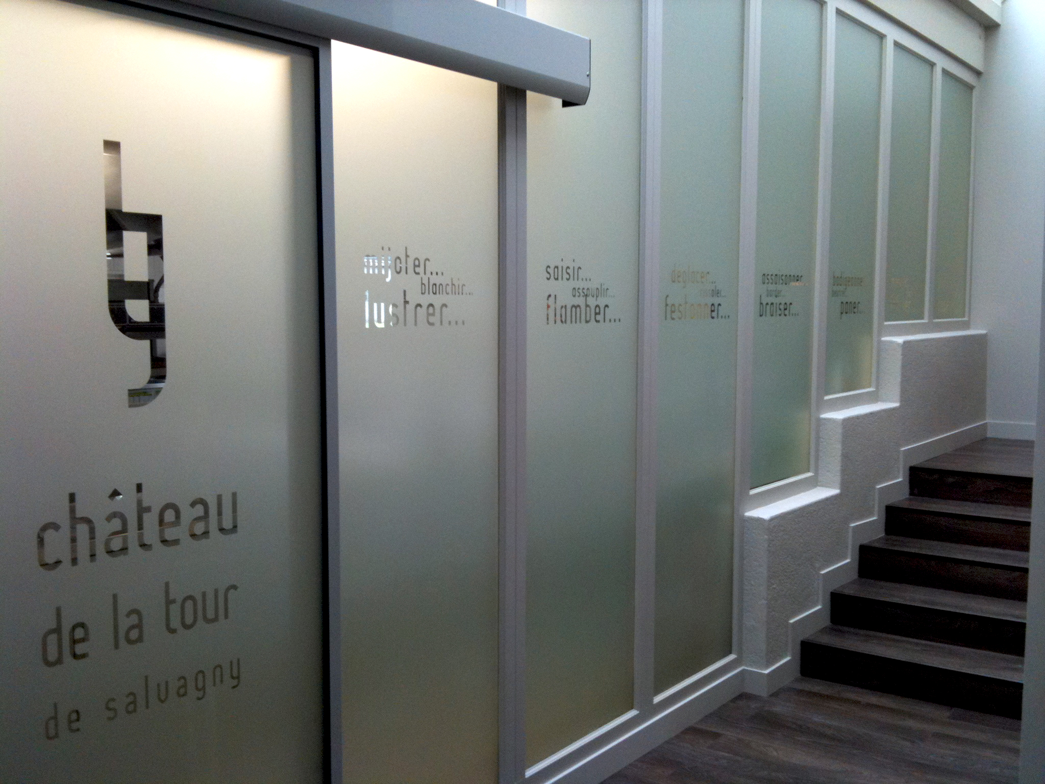 Impression sur vinyle dépoli | Atmosphère Créations | Lyon